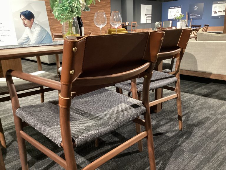 MASTERWAL【UC3（ユーシースリー）チェア】 | LAPIAS万代家具 | 愛知県一宮市と桑名市、岐阜の家具屋 名古屋近郊